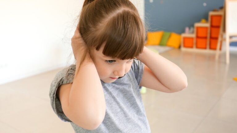 Common Sensory Triggers in Autism: Causes, Examples, and Solutions ...